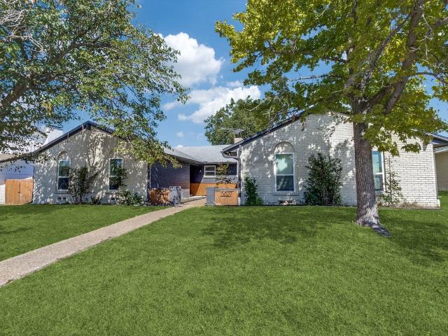 3 Bedroom Home for Rent at 15825 El Estado Dr #NA, Dallas, TX 75248 Estates West