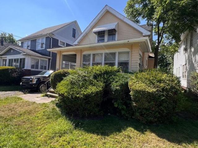 3 Bedroom Home for Rent at 15912 Parkgrove Ave, Cleveland, OH 44110 North Collinwood