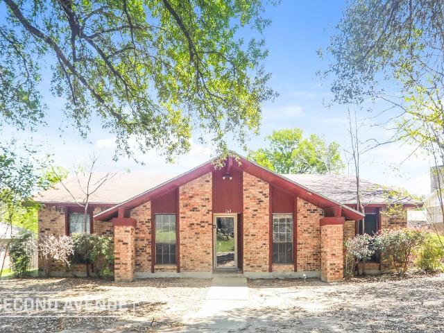 3 Bedroom Home for Rent at 160 N Crestwood Blvd, Desoto, TX 75115