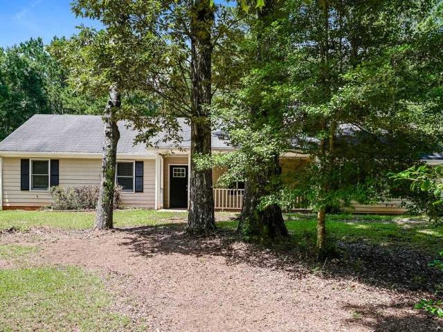 3 Bedroom Home for Rent at 160 Willow Shoals Dr, Covington, GA 30016
