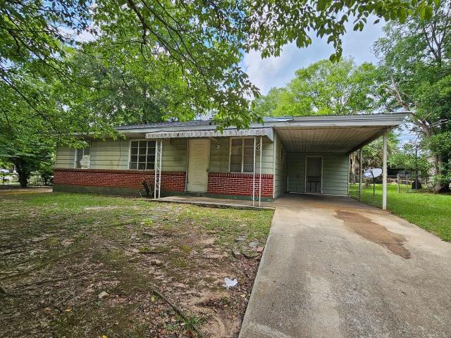 3 Bedroom Home for Rent at 1615 Beverly Ave, Albany, GA 31705