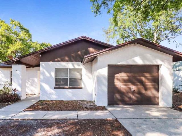 3 Bedroom Home for Rent at 1625 Crystalview Trl, Lakeland, FL 33801 Crystal Lake