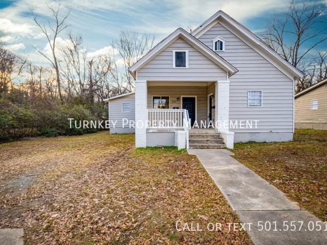 3 Bedroom Home for Rent at 1626 Brown St #A, Little Rock, AR 72204 Capital View