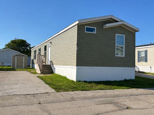 3 Bedroom Home for Rent at 16208 Notre Dame St #213, Mount Clemens, MI 48038 Clinton Township