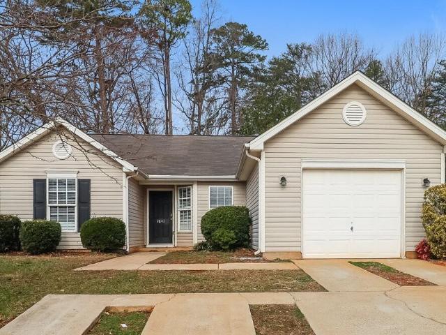 3 Bedroom Home for Rent at 1641 Galesburg St, Charlotte, NC 28216 Oakdale South