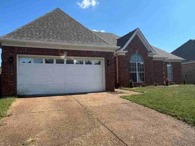 3 Bedroom Home for Rent at 1686 N Frence Creek Cv, Memphis, TN 38016 Gray's Creek