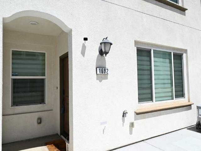 3 Bedroom Home for Rent at 1692 W Trapezoid Dr, Anaheim, CA 92802