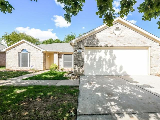 3 Bedroom Home for Rent at 1706 Tonya May Ln, Mansfield, TX 76063