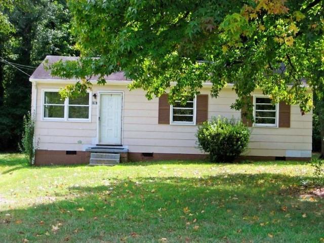 3 Bedroom Home for Rent at 1708 Fairbrother St #NA, Greensboro, NC 27405 Phillips Ave