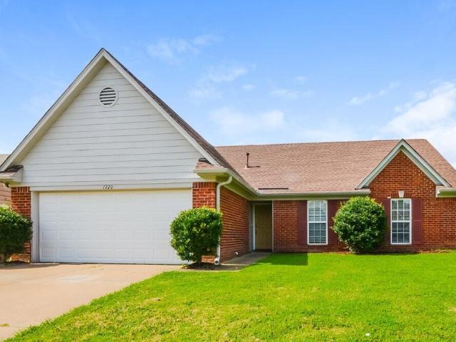 3 Bedroom Home for Rent at 1720 Cherry Creek Dr, Southaven, MS 38671