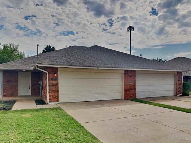 3 Bedroom Home for Rent at 1720 W Palm Pl, Oklahoma City, OK 73128
