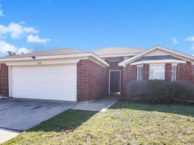 3 Bedroom Home for Rent at 1844 Overland St, Fort Worth, TX 76131