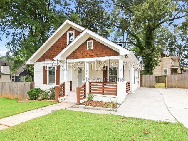 3 Bedroom Home for Rent at 1845 Vesta Ave, East Point, GA 30344 Center Park