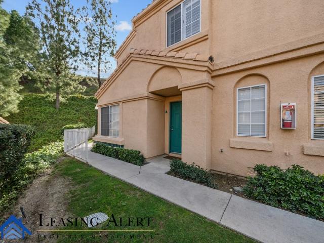 3 Bedroom Home for Rent at 18738 Vista Del Canon #A, Santa Clarita, CA 91321