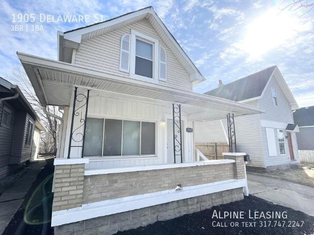3 Bedroom Home for Rent at 1905 S Delaware St, Indianapolis, IN 46225 Near Southside