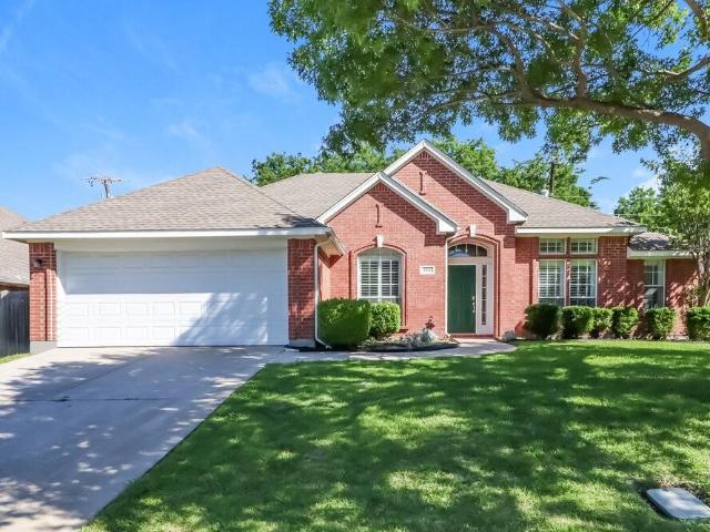 3 Bedroom Home for Rent at 1933 Perry Dr, Mansfield, TX 76063 Heritage Estates