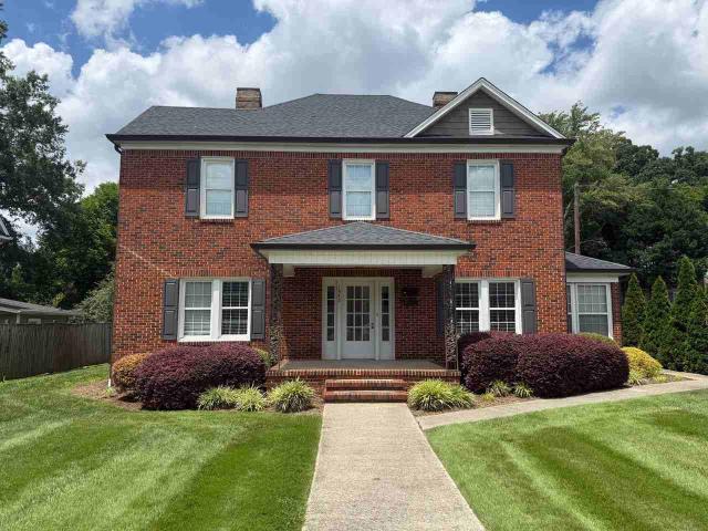 3 Bedroom Home for Rent at 1942 Spring Garden St #B, Greensboro, NC 27403 Brice Street Area