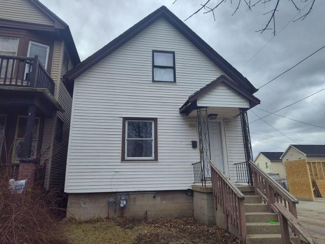 3 Bedroom Home for Rent at 1943 N 24th Pl, Milwaukee, WI 53205 Midtown