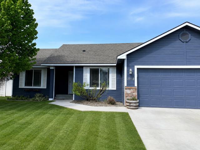 3 Bedroom Home for Rent at 2018 Wellington Dr, Yakima, WA 98903