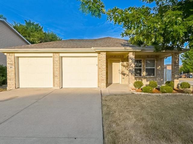3 Bedroom Home for Rent at 201 Green Meadows Rd, Wilmer, TX 75172