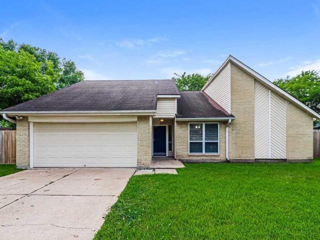 3 Bedroom Home for Rent at 203 Old Oaks St, League City, TX 77573 Countryside