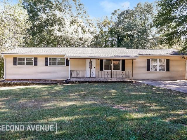 3 Bedroom Home for Rent at 2053 Chestnut Log Dr, Lithia Springs, GA 30122