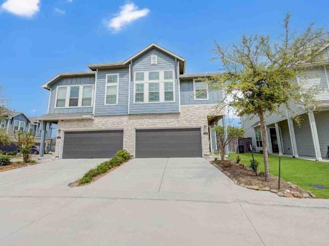 3 Bedroom Home for Rent at 207 Club Crest Lane, Houston, TX 77009 Northside Village