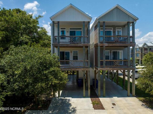 3 Bedroom Home for Rent at 207 Bridgeview Ct, Surf City, NC 28445