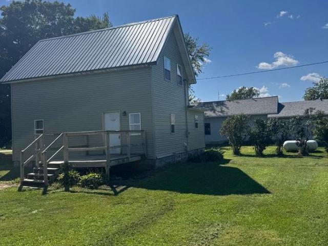 3 Bedroom Home for Rent at 207 Yetley St, Green Mountain, IA 50632