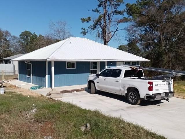 3 Bedroom Home for Rent at 20937 Meadowbrook Dr, Chandler, TX 75758