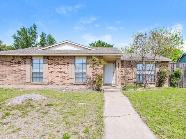 3 Bedroom Home for Rent at 2109 Kings Rd, Carrollton, TX 75007 Northeast Carrollton