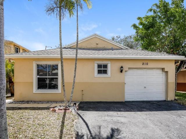 3 Bedroom Home for Rent at 210 Nw 207th Way, Pembroke Pines, FL 33029 Chapel Trail
