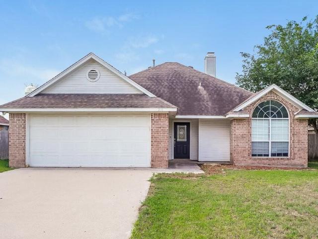 3 Bedroom Home for Rent at 211 Dove Mdws, Krum, TX 76249