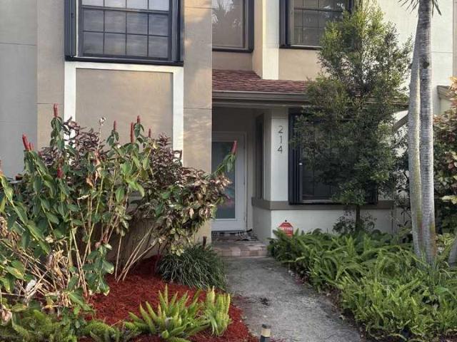 3 Bedroom Home for Rent at 214 City View Dr #214, Fort Lauderdale, FL 33311