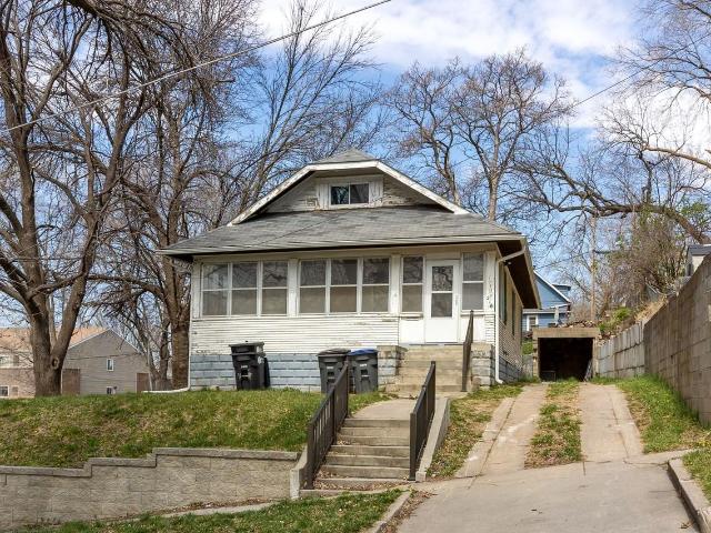 3 Bedroom Home for Rent at 216 12th Ave, Council Bluffs, IA 51503