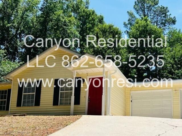3 Bedroom Home for Rent at 220 Splitwood Ln, Fairburn, GA 30213