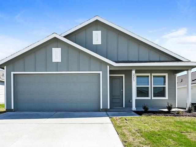 3 Bedroom Home for Rent at 2213 La Vista Ln, Fort Worth, TX 76108