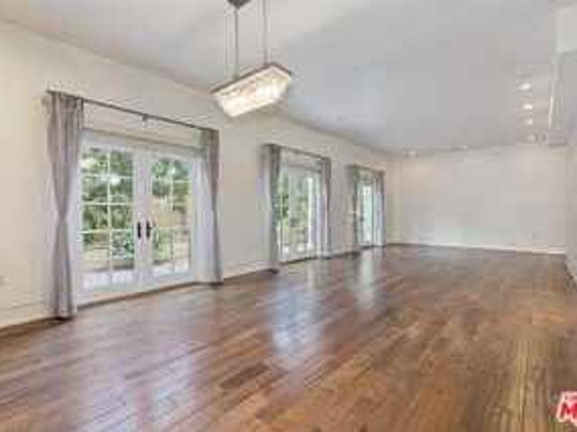 3 Bedroom Home for Rent at 225 S Hamilton Dr #106, Beverly Hills, CA 90211 Beverly Hills
