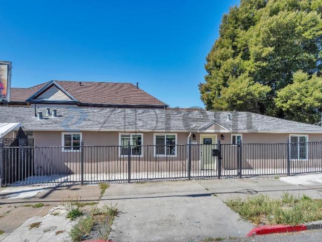 3 Bedroom Home for Rent at 2273 E 23rd St #2273, Oakland, CA 94606 Highland Terrace