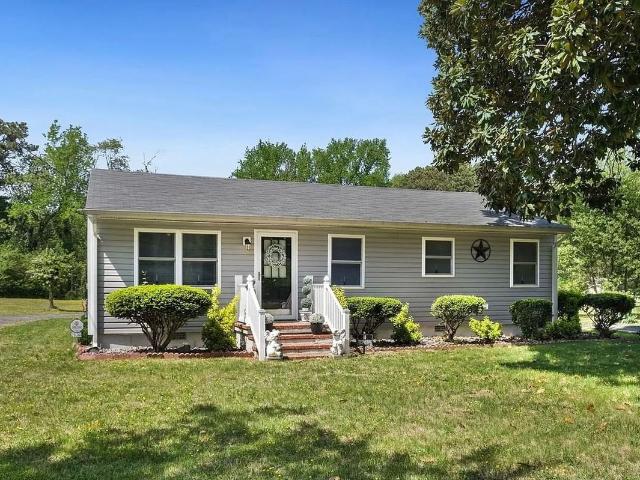 3 Bedroom Home for Rent at 23084 Rappahannock Dr, White Stone, VA 22578