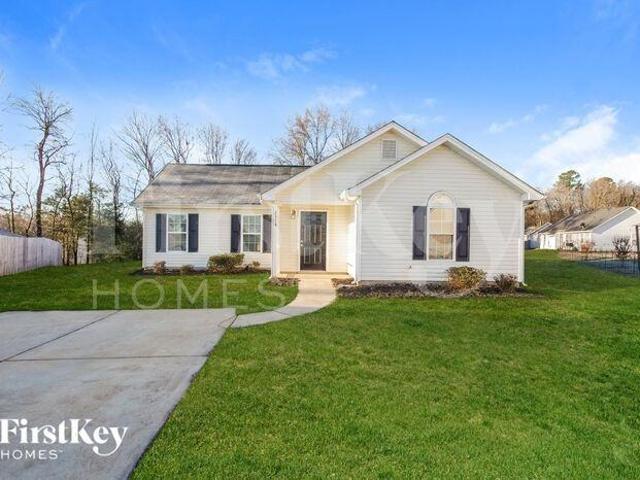3 Bedroom Home for Rent at 2313 Button Bush Ct, Charlotte, NC 28216 Hamilton Circle