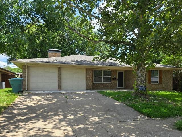 3 Bedroom Home for Rent at 2325 Diana Dr, Sherman, TX 75092