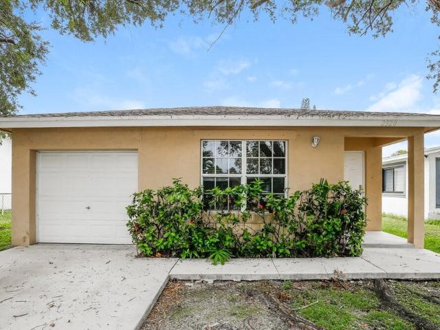 3 Bedroom Home for Rent at 2320 Douglas St, Hollywood, FL 33020 Liberia