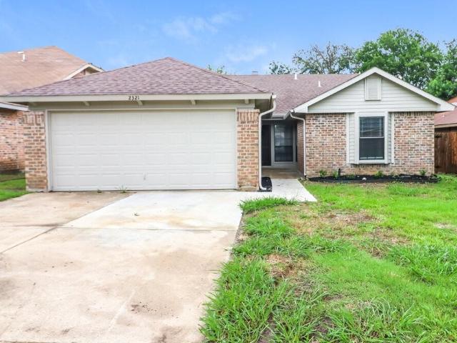 3 Bedroom Home for Rent at 2321 Clareton Dr, Arlington, TX 76018 Manhassett Community