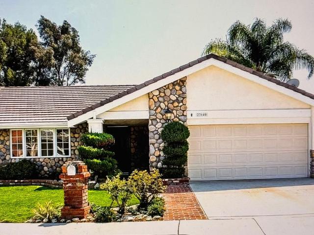 3 Bedroom Home for Rent at 23640 Via Maduro, Santa Clarita, CA 91355 Valencia Glen