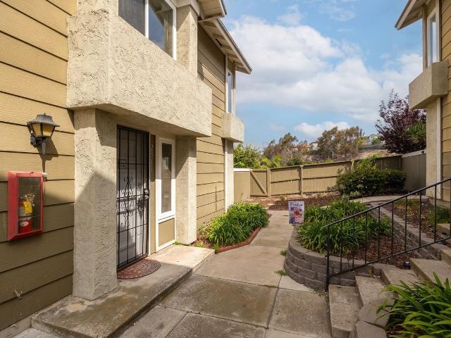 3 Bedroom Home for Rent at 2366 Adirondack Row #6, San Diego, CA 92139 Bay Terraces