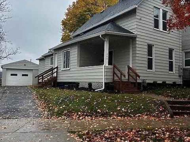 3 Bedroom Home for Rent at 240 Arch St #1, Akron, OH 44304 Middlebury