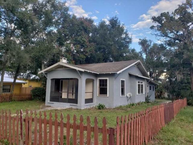 3 Bedroom Home for Rent at 245 S Salisbury Ave, Deland, FL 32720