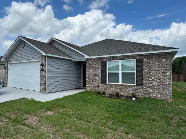 3 Bedroom Home for Rent at 2515 S Silver St, Siloam Springs, AR 72761