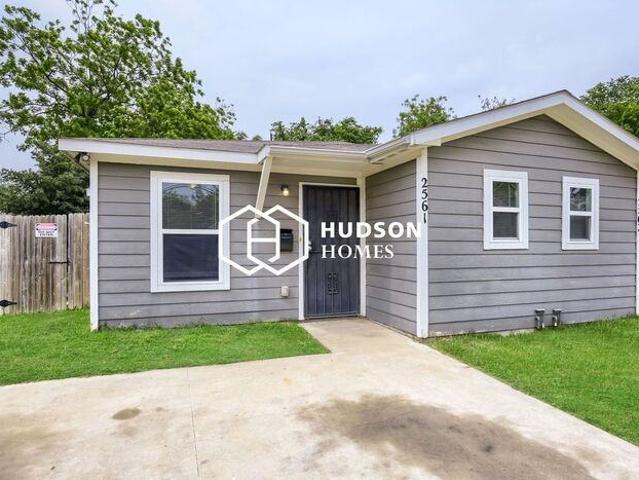 3 Bedroom Home for Rent at 2561 Elsie Faye Heggins St, Dallas, TX 75215